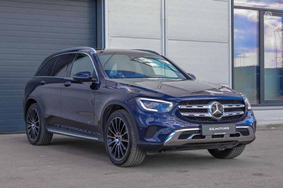 Zils Mercedes-Benz GLC 300 2020 Kauņa, ar dzinēja tilpumu 1.99 L un nobraukumu 166 tūkst. km par 31999 €, foto 5 vietnē AUTOMOTO.COM.LV