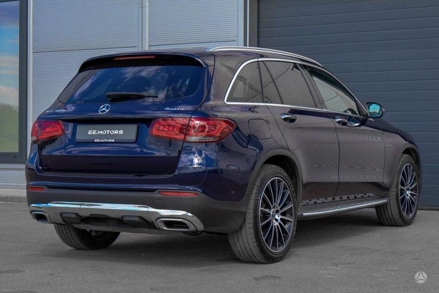 Zils Mercedes-Benz GLC 300 2020 Kauņa, ar dzinēja tilpumu 1.99 L un nobraukumu 166 tūkst. km par 31999 €, foto 12 vietnē AUTOMOTO.COM.LV