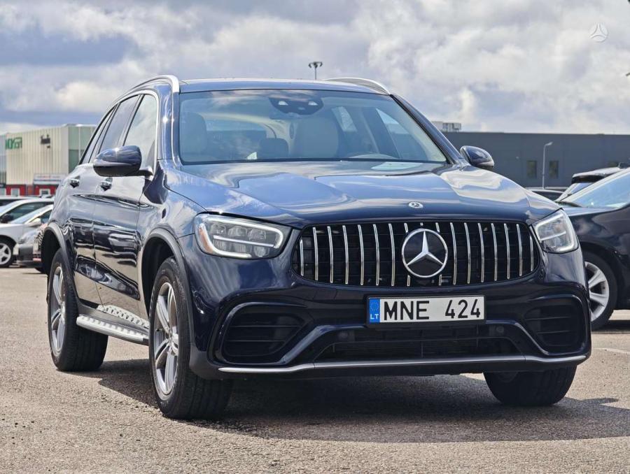 Blue Mercedes-Benz GLC 300 2021 in Vilnius, with an engine capacity of 1.99 L and mileage of 25 thousand km for 38900 €, photo 7 on AUTOMOTO.COM.LV
