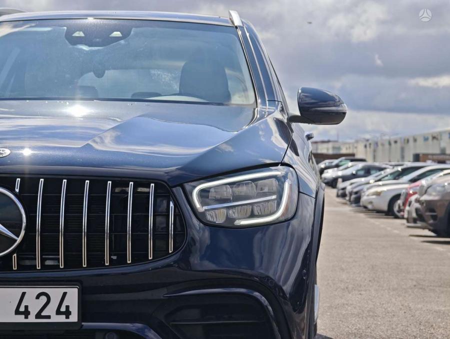 Blue Mercedes-Benz GLC 300 2021 in Vilnius, with an engine capacity of 1.99 L and mileage of 25 thousand km for 38900 €, photo 8 on AUTOMOTO.COM.LV