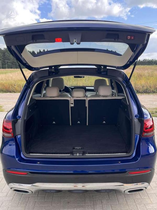 Zils Mercedes-Benz GLC 300 2021 Šilutė, ar dzinēja tilpumu 1.99 L un nobraukumu 92 tūkst. km par 28999 €, foto 8 vietnē AUTOMOTO.COM.LV