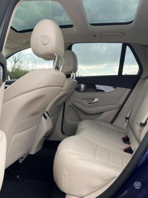 Zils Mercedes-Benz GLC 300 2021 Šilutė, ar dzinēja tilpumu 1.99 L un nobraukumu 92 tūkst. km par 28999 €, foto 13 vietnē AUTOMOTO.COM.LV