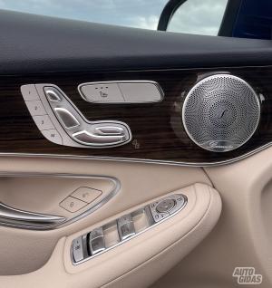 Blue Mercedes-Benz GLC 300 2021 in Silute, with an engine capacity of 2.00 L and mileage of 92 thousand km for 28999 €, photo 22 on AUTOMOTO.COM.LV