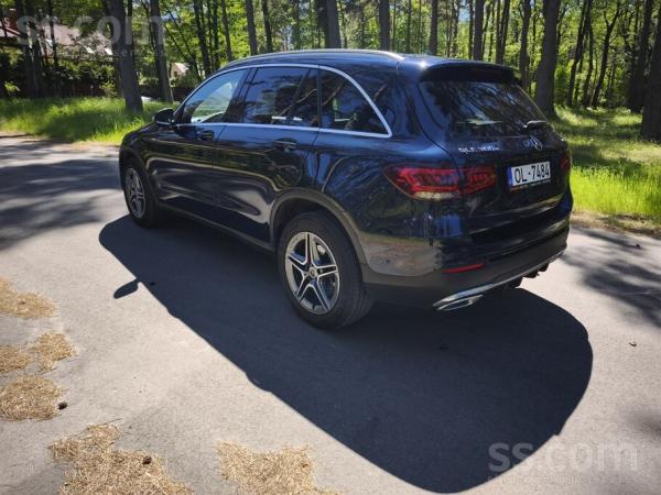 Zils Mercedes-Benz GLC 300 2022 Rīga, ar dzinēja tilpumu 2.00 L un nobraukumu 43 tūkst. km par 33500 €, foto 2 vietnē AUTOMOTO.COM.LV