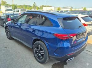 Zils Mercedes-Benz GLC 300 2025 Klaipėda, ar dzinēja tilpumu 1.99 L un nobraukumu 47 tūkst. km par 23100 €, foto 3 vietnē AUTOMOTO.COM.LV