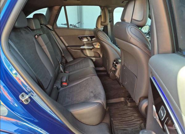 Blue Mercedes-Benz GLC 300 2025 in Klaipeda, with an engine capacity of 1.99 L and mileage of 47 thousand km for 23100 €, photo 7 on AUTOMOTO.COM.LV