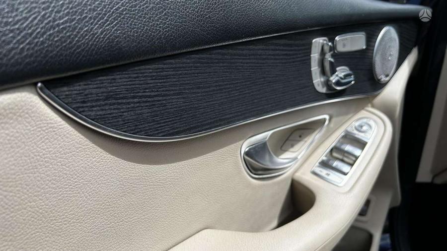 Zils Mercedes-Benz GLC 300 2016 Kauņa, ar dzinēja tilpumu 1.99 L un nobraukumu 166 tūkst. km par 19400 €, foto 13 vietnē AUTOMOTO.COM.LV