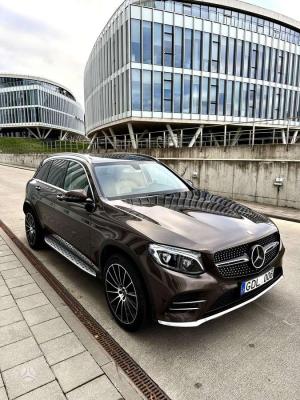 Коричневый Мерседес GLC 300 2016 в Вильнюс, объемом двигателя 2.00 л и пробегом 210 тыс. км за 21780 €, фото 4 на AUTOMOTO.COM.LV