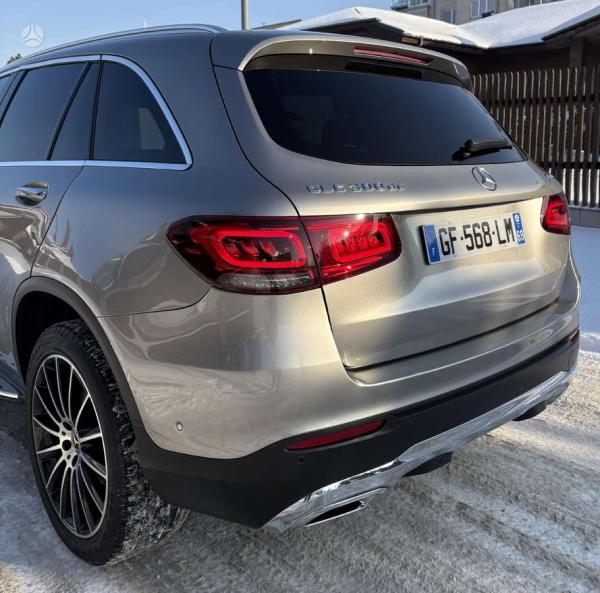 Brūns Mercedes-Benz GLC 300 2022 Kauņa, ar dzinēja tilpumu 1.95 L un nobraukumu 300 tūkst. km par 26500 €, foto 8 vietnē AUTOMOTO.COM.LV