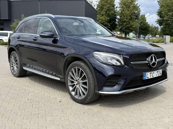 Mercedes-Benz GLC 300 2018 in Kaunas, with an engine capacity of 2.00 L and mileage of 161 thousand km for 17800 €, photo 3 on AUTOMOTO.COM.LV