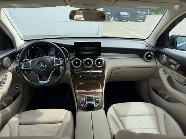 Mercedes-Benz GLC 300 2018 in Kaunas, with an engine capacity of 2.00 L and mileage of 161 thousand km for 17800 €, photo 9 on AUTOMOTO.COM.LV