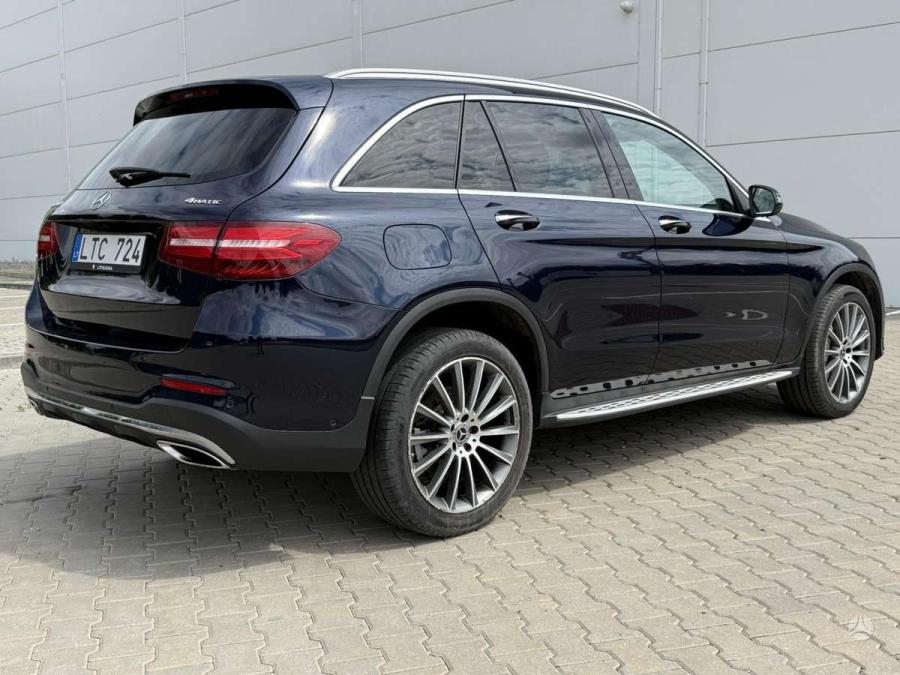 Mercedes-Benz GLC 300 2018 in Kaunas, with an engine capacity of 2.00 L and mileage of 161 thousand km for 16999 €, photo 1 on AUTOMOTO.COM.LV