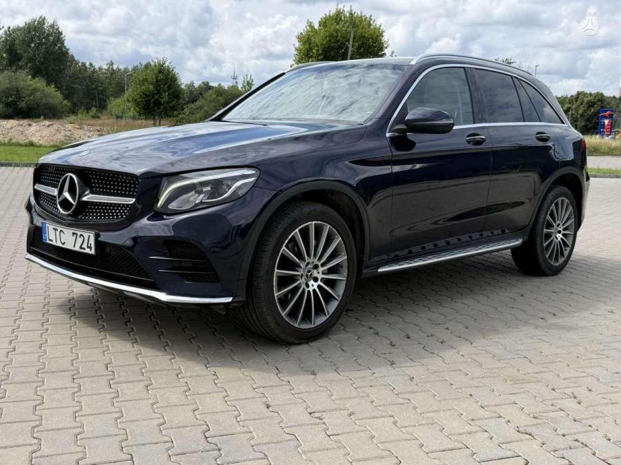 Mercedes-Benz GLC 300 2018 in Kaunas, with an engine capacity of 2.00 L and mileage of 161 thousand km for 16999 €, photo 3 on AUTOMOTO.COM.LV