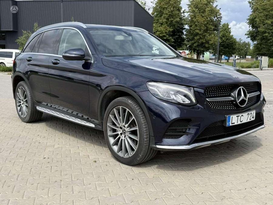 Mercedes-Benz GLC 300 2018 in Kaunas, with an engine capacity of 2.00 L and mileage of 161 thousand km for 16999 €, photo 5 on AUTOMOTO.COM.LV