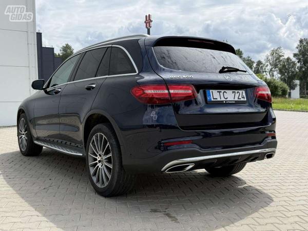 Mercedes-Benz GLC 300 2018 in Kaunas, with an engine capacity of 2.00 L and mileage of 161 thousand km for 16999 €, photo 6 on AUTOMOTO.COM.LV