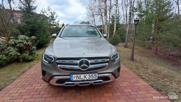 Mercedes-Benz GLC 300 2021 in Kaunas, with an engine capacity of 2.00 L and mileage of 50 thousand km for 36000 €, photo 9 on AUTOMOTO.COM.LV
