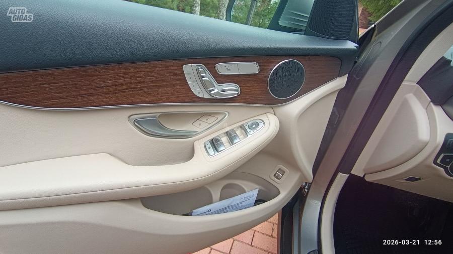 Mercedes-Benz GLC 300 2021 in Kaunas, with an engine capacity of 2.00 L and mileage of 50 thousand km for 36000 €, photo 10 on AUTOMOTO.COM.LV