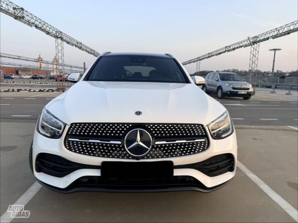 Mercedes-Benz GLC 300 2021 in Kaunas, with an engine capacity of 2.00 L and mileage of 244 thousand km for 25000 €, photo 1 on AUTOMOTO.COM.LV