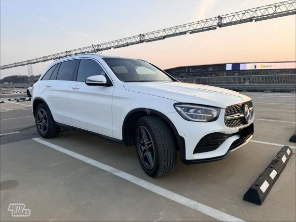 Mercedes-Benz GLC 300 2021 in Kaunas, with an engine capacity of 2.00 L and mileage of 244 thousand km for 25000 €, photo 3 on AUTOMOTO.COM.LV