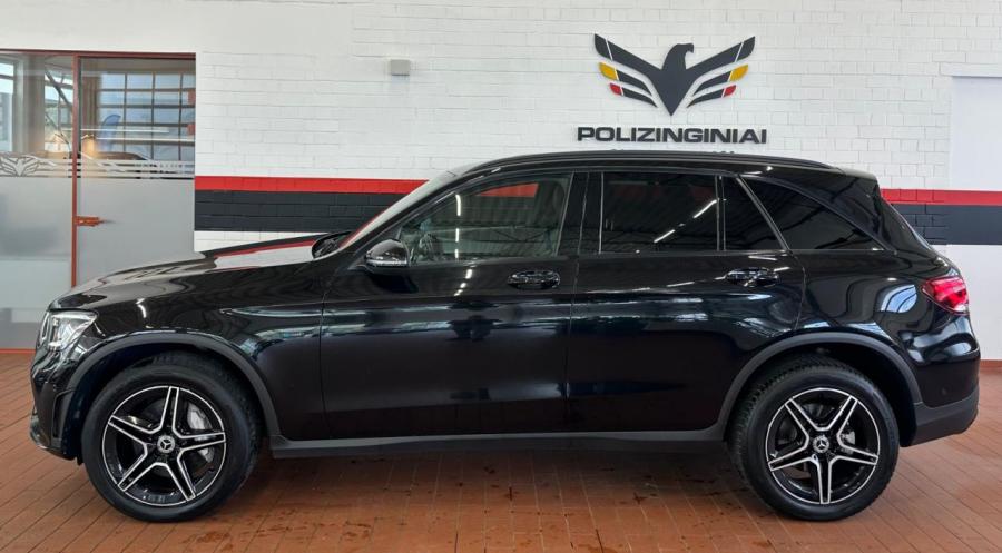 Mercedes-Benz GLC 300 2021 in Kaunas, with an engine capacity of 2.00 L and mileage of 217 thousand km for 27600 €, photo 6 on AUTOMOTO.COM.LV