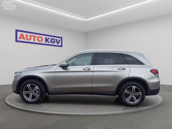 Mercedes-Benz GLC 300 2021 in Kaunas, with an engine capacity of 2.00 L and mileage of 50 thousand km for 34399 €, photo 2 on AUTOMOTO.COM.LV