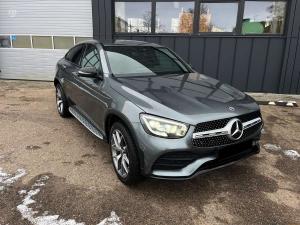 Grey Mercedes-Benz GLC 300 2020 in Vilnius, with an engine capacity of 1.95 L and mileage of 74 thousand km for 40500 €, photo 7 on AUTOMOTO.COM.LV