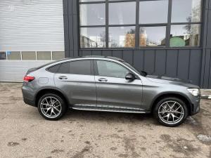 Grey Mercedes-Benz GLC 300 2020 in Vilnius, with an engine capacity of 1.95 L and mileage of 74 thousand km for 40500 €, photo 8 on AUTOMOTO.COM.LV