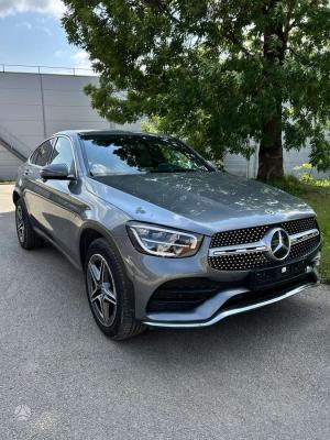 Pelēks Mercedes-Benz GLC 300 2021 Biržai, ar dzinēja tilpumu 1.96 L un nobraukumu 99 tūkst. km par 36750 €, foto  vietnē AUTOMOTO.COM.LV