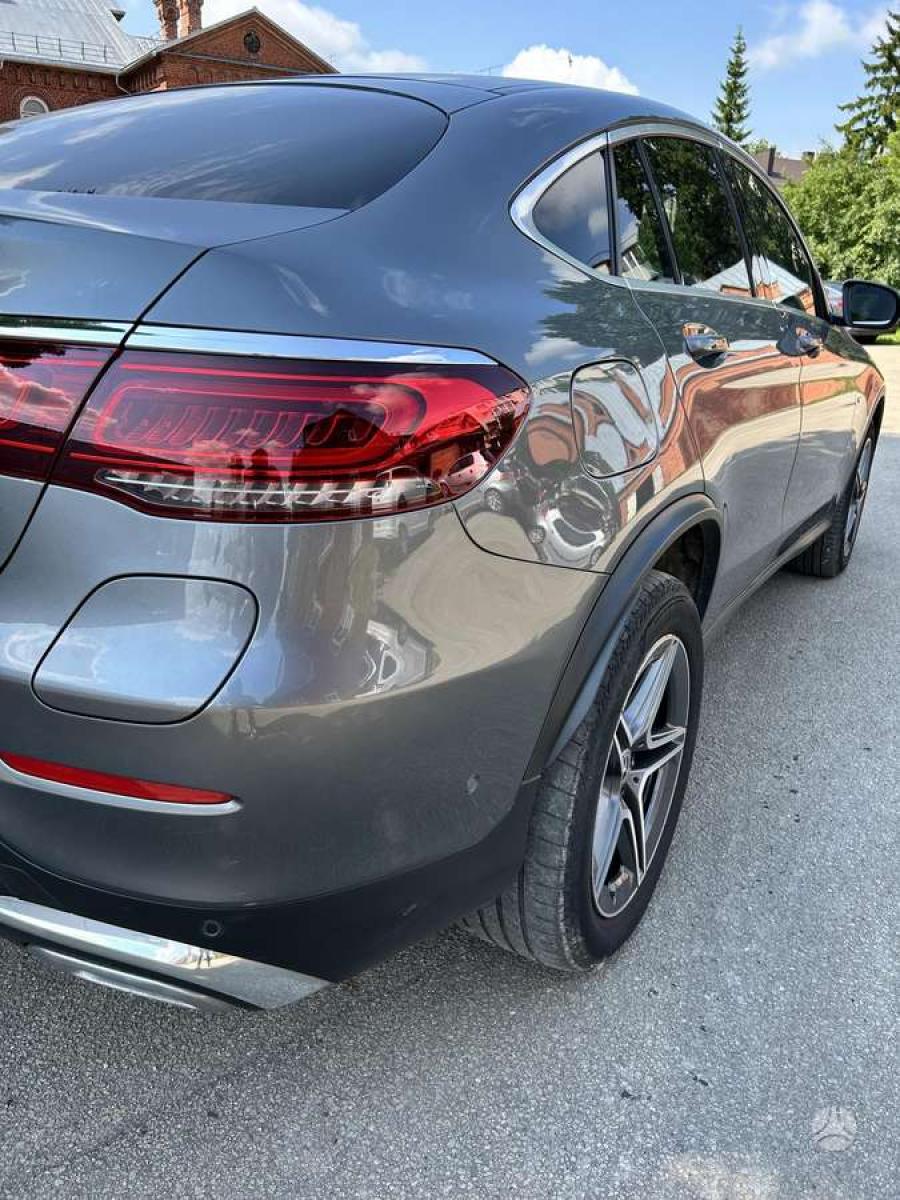 Pelēks Mercedes-Benz GLC 300 2021 Biržai, ar dzinēja tilpumu 1.96 L un nobraukumu 99 tūkst. km par 36750 €, foto 11 vietnē AUTOMOTO.COM.LV