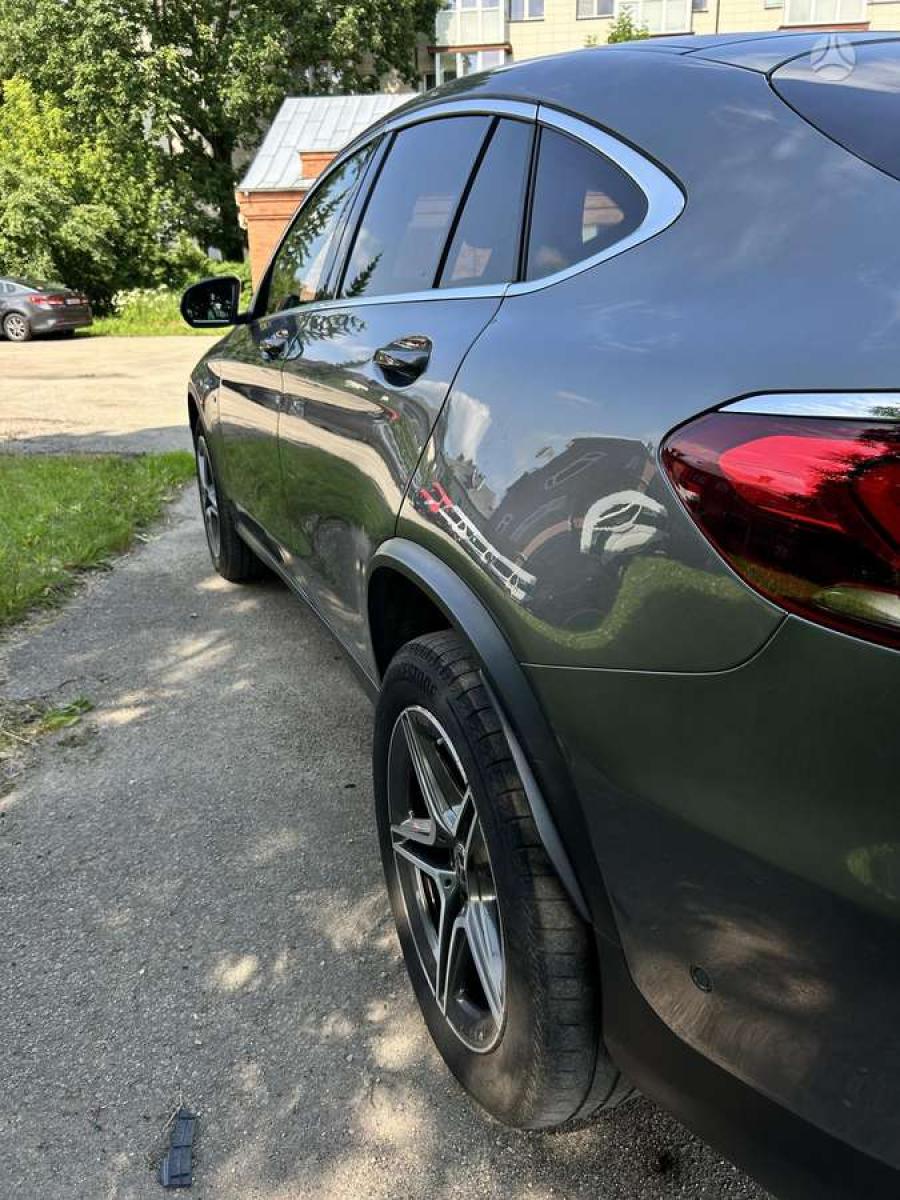 Pelēks Mercedes-Benz GLC 300 2021 Biržai, ar dzinēja tilpumu 1.96 L un nobraukumu 99 tūkst. km par 36750 €, foto 12 vietnē AUTOMOTO.COM.LV
