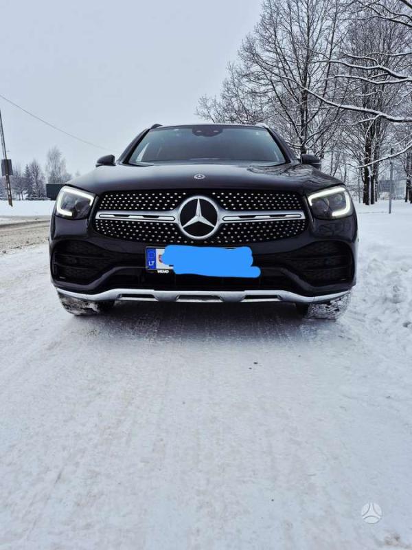 Pelēks Mercedes-Benz GLC 300 2020 Panevēža, ar dzinēja tilpumu 2.00 L un nobraukumu 90 tūkst. km par 34900 €, foto 5 vietnē AUTOMOTO.COM.LV