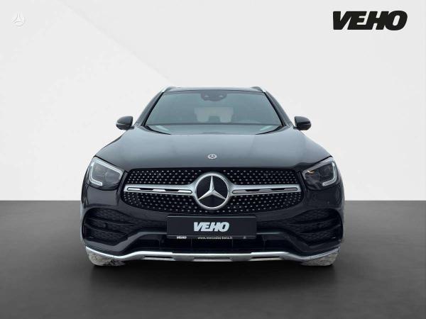 Pelēks Mercedes-Benz GLC 300 2020 Viļņa, ar dzinēja tilpumu 1.99 L un nobraukumu 90 tūkst. km par 34900 €, foto 8 vietnē AUTOMOTO.COM.LV