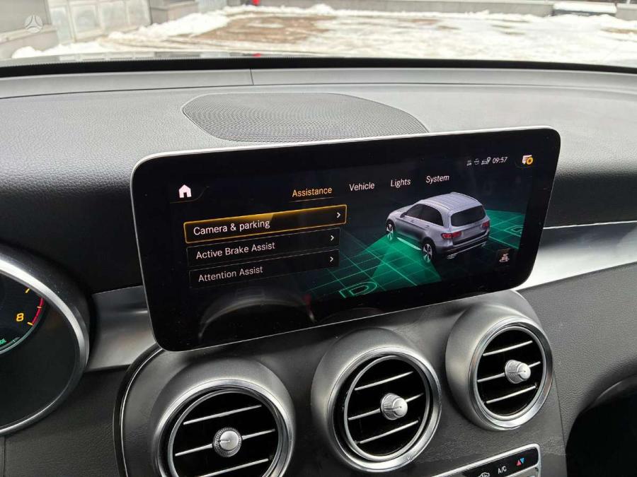 Серый Мерседес GLC 300 2020 в Вильнюс, объемом двигателя 1.99 л и пробегом 90 тыс. км за 34900 €, фото 19 на AUTOMOTO.COM.LV