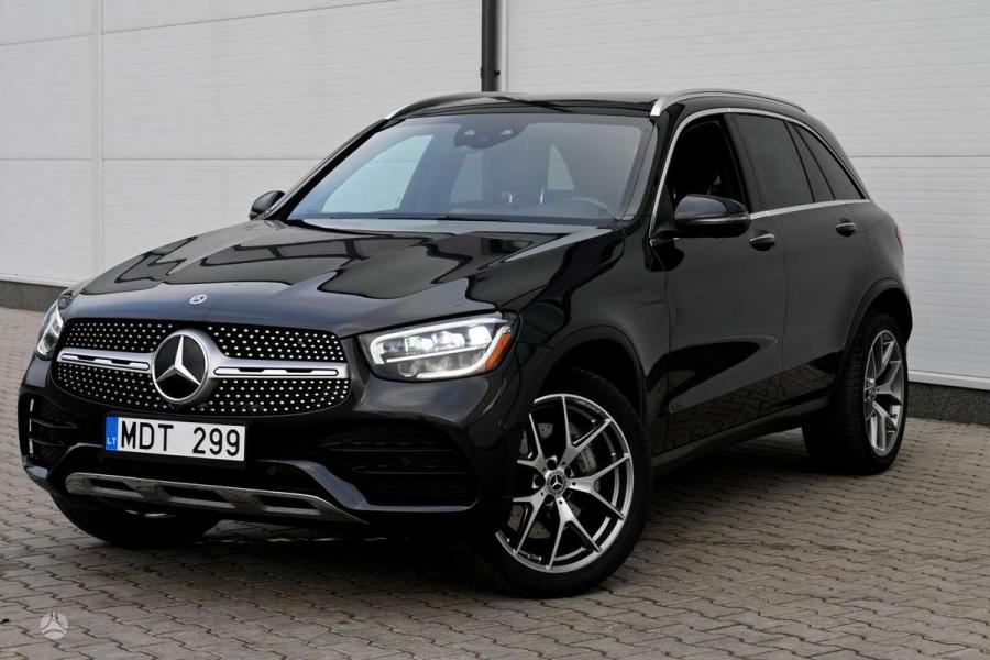Pelēks Mercedes-Benz GLC 300 2020 Kretinga, ar dzinēja tilpumu 1.99 L un nobraukumu 45 tūkst. km par 44499 €, foto 3 vietnē AUTOMOTO.COM.LV
