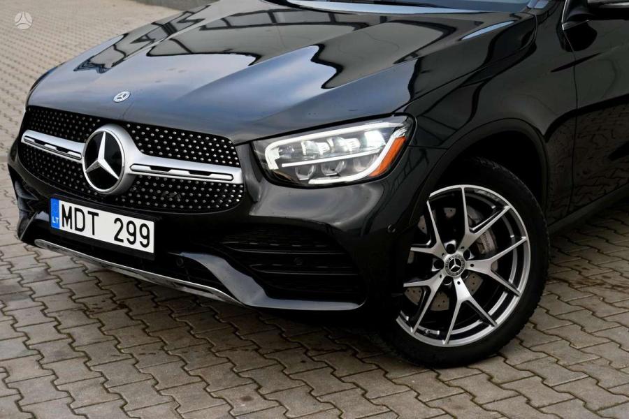 Pelēks Mercedes-Benz GLC 300 2020 Kretinga, ar dzinēja tilpumu 1.99 L un nobraukumu 45 tūkst. km par 44499 €, foto 4 vietnē AUTOMOTO.COM.LV