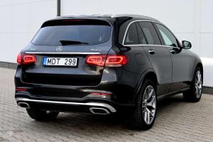 Pelēks Mercedes-Benz GLC 300 2020 Kretinga, ar dzinēja tilpumu 1.99 L un nobraukumu 45 tūkst. km par 44499 €, foto 9 vietnē AUTOMOTO.COM.LV