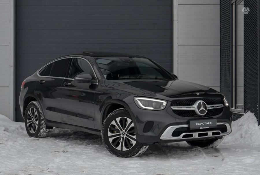 Pelēks Mercedes-Benz GLC 300 2020 Kauņa, ar dzinēja tilpumu 1.99 L un nobraukumu 206 tūkst. km par 31999 €, foto 1 vietnē AUTOMOTO.COM.LV