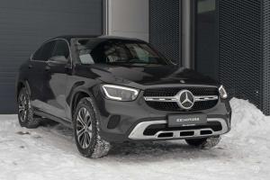 Pelēks Mercedes-Benz GLC 300 2020 Kauņa, ar dzinēja tilpumu 1.99 L un nobraukumu 206 tūkst. km par 31999 €, foto 4 vietnē AUTOMOTO.COM.LV