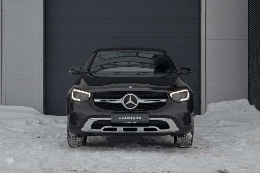 Pelēks Mercedes-Benz GLC 300 2020 Kauņa, ar dzinēja tilpumu 1.99 L un nobraukumu 206 tūkst. km par 31999 €, foto 5 vietnē AUTOMOTO.COM.LV
