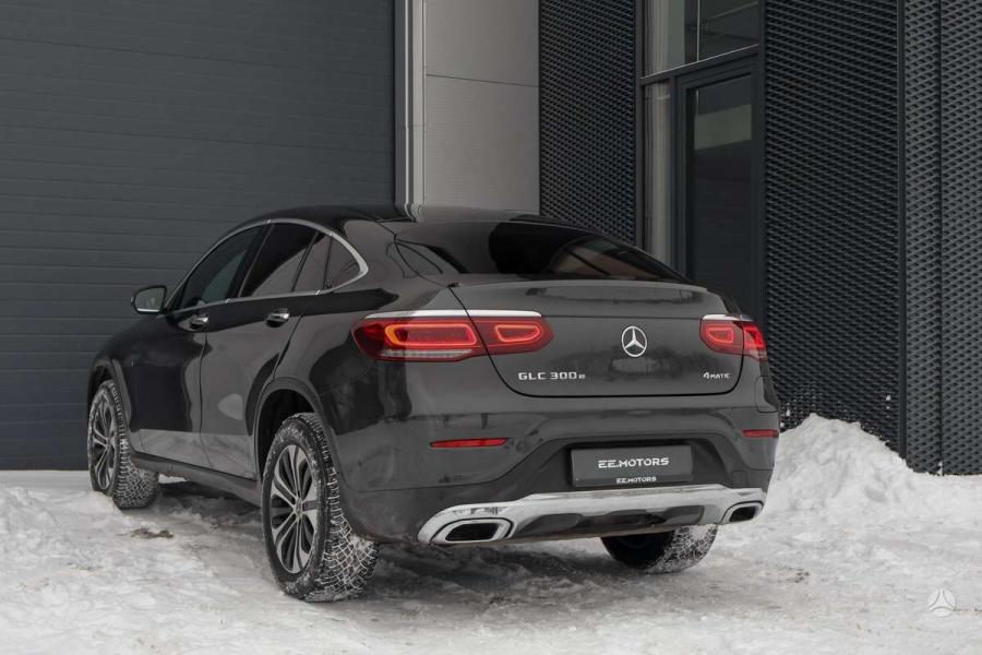 Pelēks Mercedes-Benz GLC 300 2020 Kauņa, ar dzinēja tilpumu 1.99 L un nobraukumu 206 tūkst. km par 31999 €, foto 9 vietnē AUTOMOTO.COM.LV