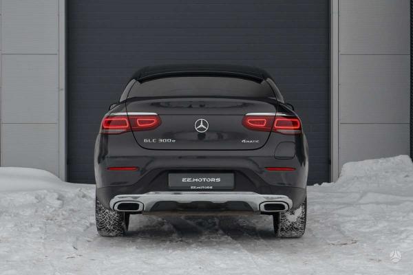 Grey Mercedes-Benz GLC 300 2020 in Kaunas, with an engine capacity of 1.99 L and mileage of 206 thousand km for 31999 €, photo 10 on AUTOMOTO.COM.LV