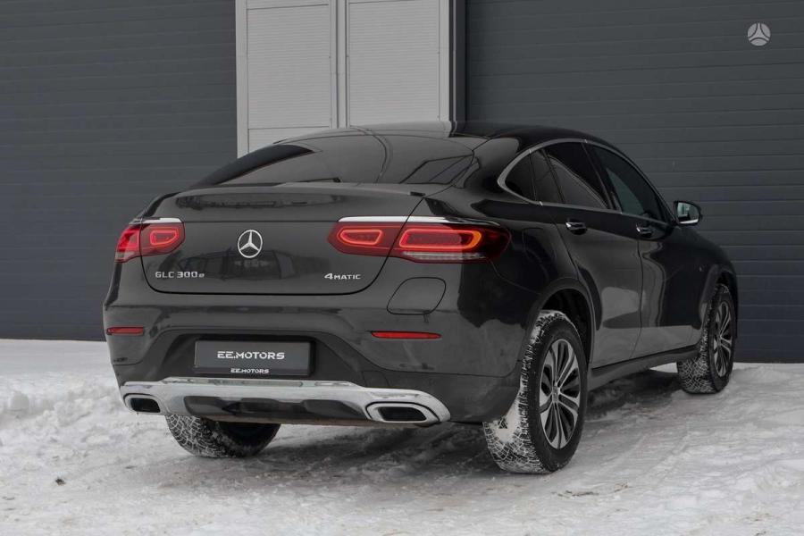 Pelēks Mercedes-Benz GLC 300 2020 Kauņa, ar dzinēja tilpumu 1.99 L un nobraukumu 206 tūkst. km par 31999 €, foto 11 vietnē AUTOMOTO.COM.LV