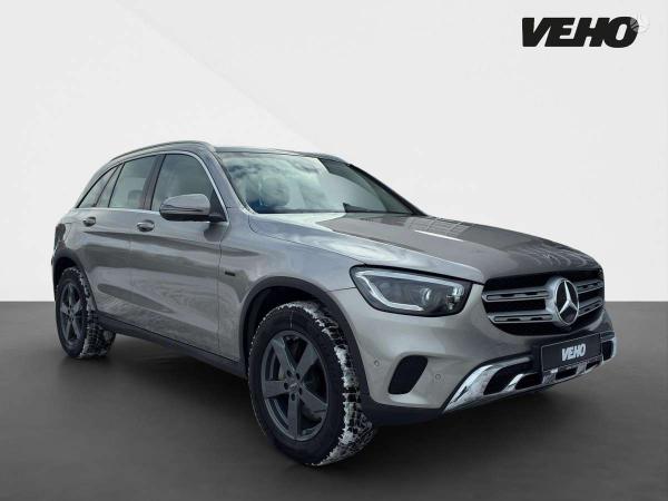 Grey Mercedes-Benz GLC 300 2020 in Vilnius, with an engine capacity of 1.99 L and mileage of 128 thousand km for 33900 €, photo 7 on AUTOMOTO.COM.LV