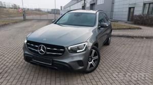 Grey Mercedes-Benz GLC 300 2020 in Tukums, with an engine capacity of 2.00 L and mileage of 183 thousand km for 28880 €, photo 3 on AUTOMOTO.COM.LV