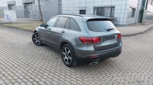Grey Mercedes-Benz GLC 300 2020 in Tukums, with an engine capacity of 2.00 L and mileage of 183 thousand km for 28880 €, photo 5 on AUTOMOTO.COM.LV