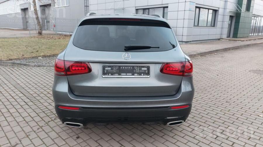 Grey Mercedes-Benz GLC 300 2020 in Tukums, with an engine capacity of 2.00 L and mileage of 183 thousand km for 28880 €, photo 6 on AUTOMOTO.COM.LV