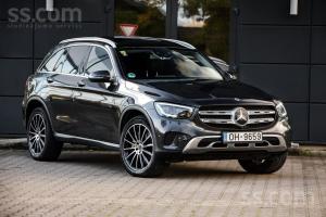 Серый Мерседес GLC 300 2020 в Рига, объемом двигателя 2.00 л и пробегом 0 тыс. км за 29800 €, фото 4 на AUTOMOTO.COM.LV