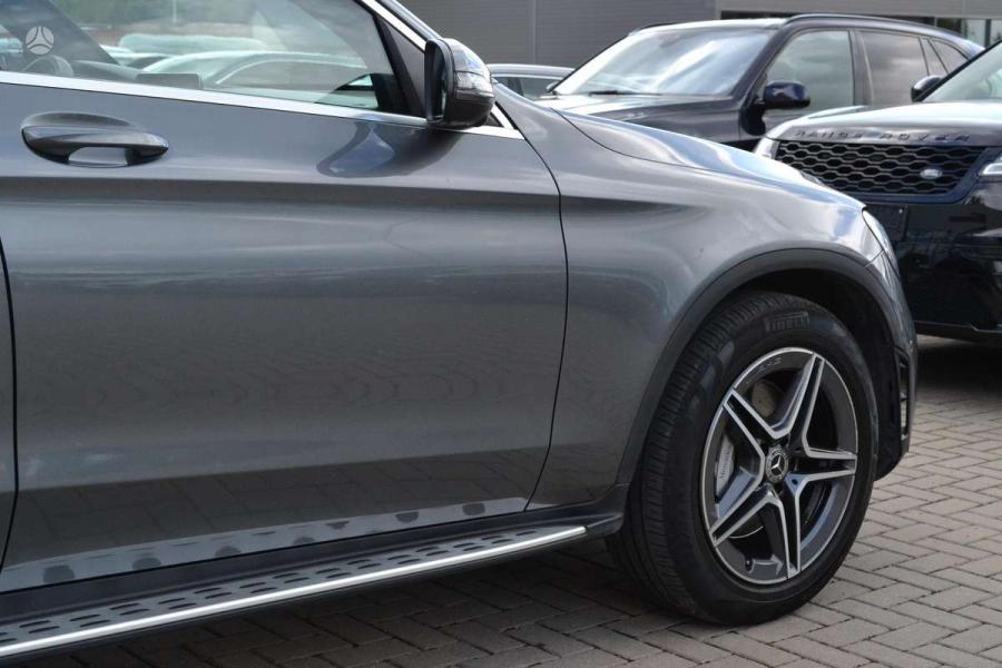 Grey Mercedes-Benz GLC 300 2020 in Vilnius, with an engine capacity of 1.99 L and mileage of 158 thousand km for 35000 €, photo 13 on AUTOMOTO.COM.LV