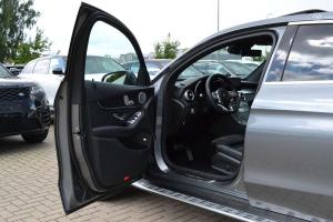Grey Mercedes-Benz GLC 300 2020 in Vilnius, with an engine capacity of 1.99 L and mileage of 158 thousand km for 35000 €, photo 25 on AUTOMOTO.COM.LV