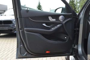 Grey Mercedes-Benz GLC 300 2020 in Vilnius, with an engine capacity of 1.99 L and mileage of 158 thousand km for 35000 €, photo 26 on AUTOMOTO.COM.LV